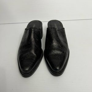 Markon | Shoes | Markon Floral Black Tooled Leather Mule Women Sz M ...